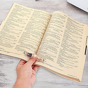 Prasacco 2 Pieces Book Page Holder, Dried Flower Transparent Thumb Ring Page Holder Handmade Personalized Flower Resin Bookmark Book Reading Accessories for Teachers Student Bookworm Readers Literary