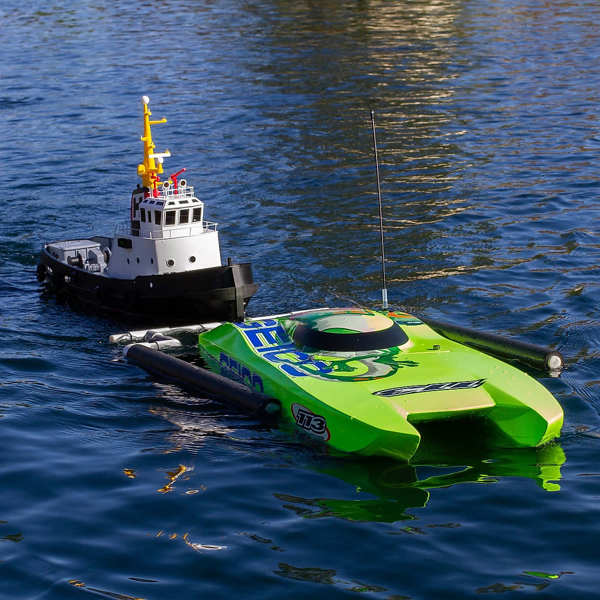 Pro Boat Horizon Harbor 30-Inch RC Tug Boat RTR Battery and Charger Not Included PRB08036