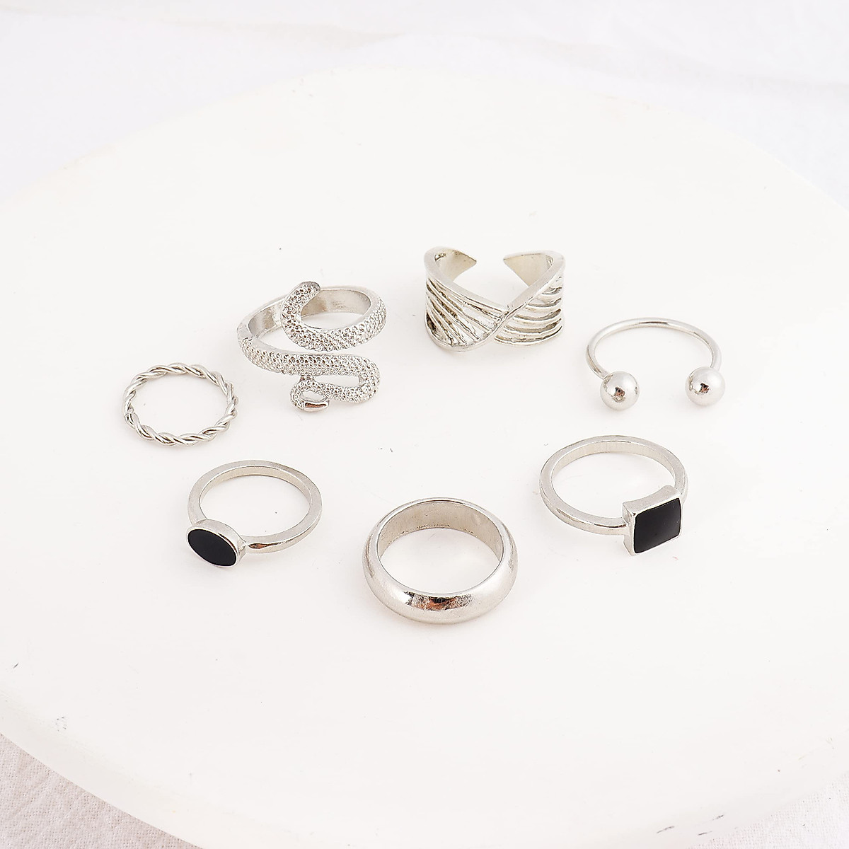 HUASAI Knuckle Snake Rings Set Halloween Crystal Snake Rings for Women Girls Snake Stacking Ring Boho Stacking Rings for Teen Girs (Black Crystal Rings)