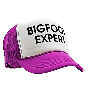Bigfoot Expert - Sasquatch Squatchin Hunter - Vintage Retro Style Trucker Cap Hat (Neon Pink)