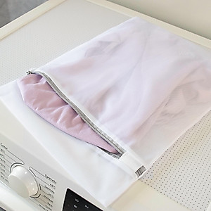 Polecasa 5 Pack Durable Fine Mesh Laundry Bags with Premium Zipper and Hanging Loop for Lingerie and Delicates, 1 XXL, 1 XL, 1 Large, 1 Medium, 1 Small