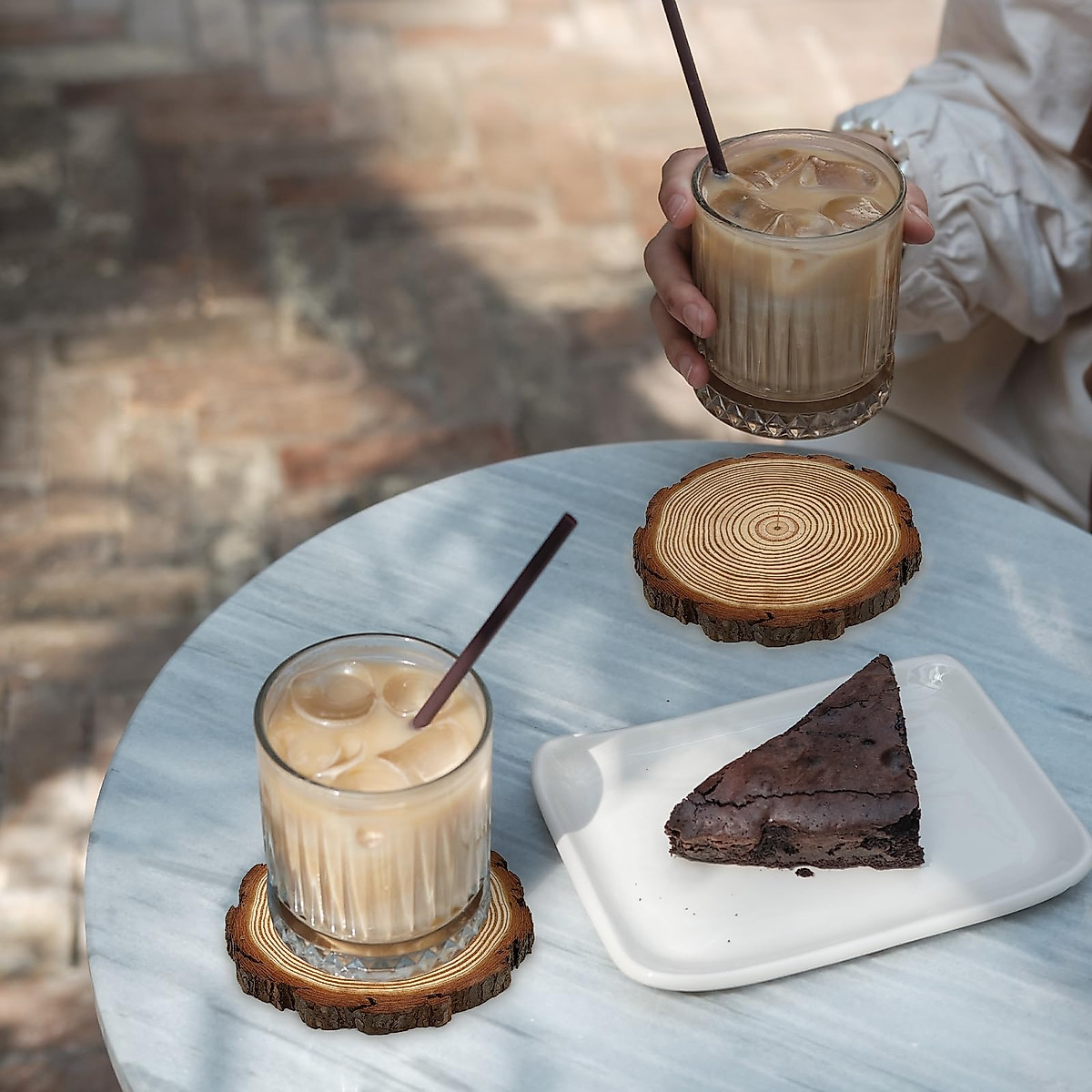 DSYIL 10 PCS Unfinished Wood Slices Bulk, 5.1-5.5 Inch Round Craft Wood Circles with Tree Bark,Christmas Ornaments Wood for Crafts Rustic Wedding Centerpieces Decoration