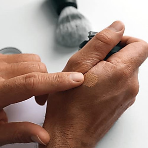 War Paint For Men Cream Concealer - Infused With Tea Tree Oil for Healthy Looking Skin - Vegan Friendly & Cruelty-Free - Blendable - Natural Looking Makeup For Men - Fair Shade - 5g