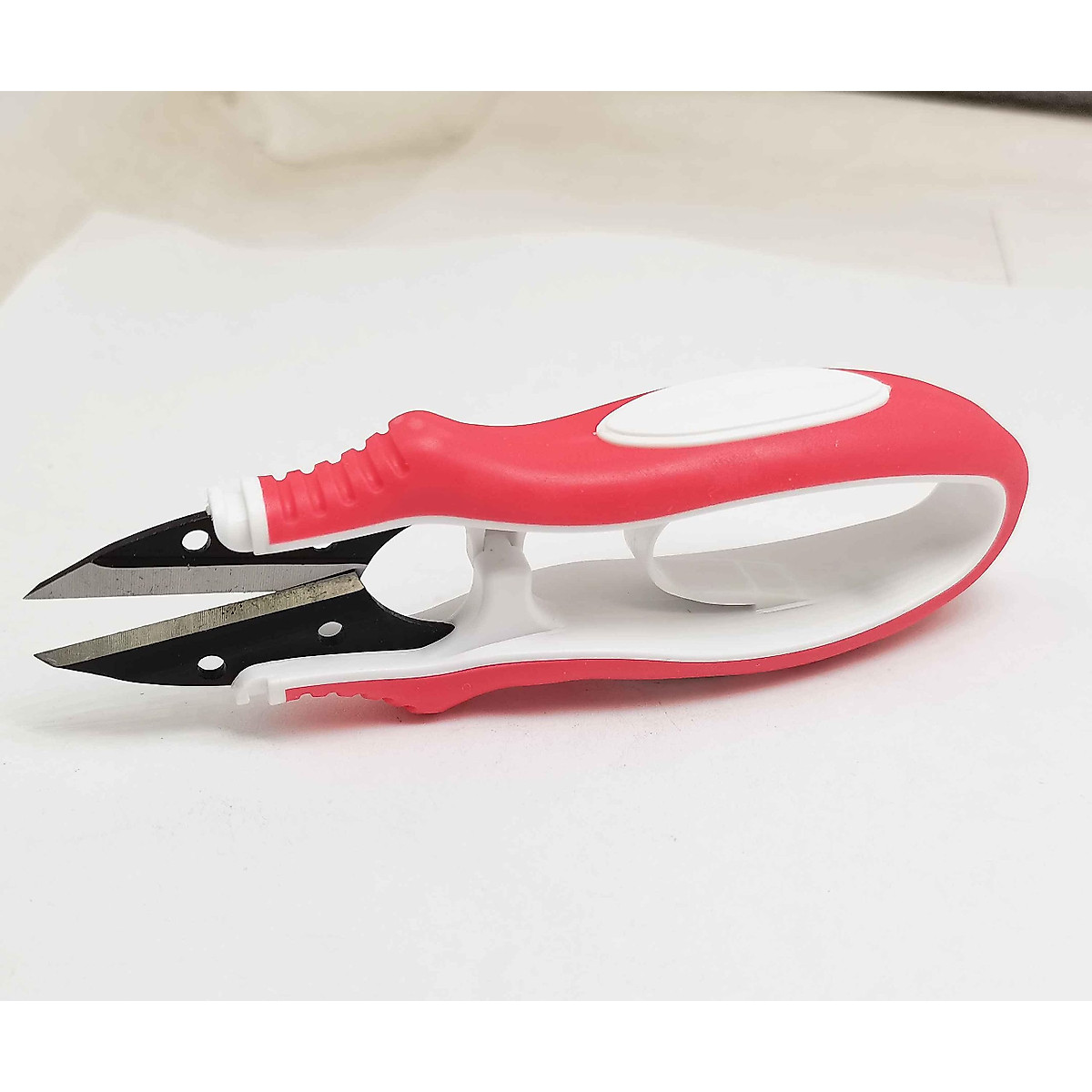 HONEYSEW 3PCS 5 Inch Sewing Scissors Clipper Thread Snips Small Embroidery Thrum Yarn Thread Cutter with Sheath Cover Trimming Nipper for Stitch DIY Supplies Thread Cutter Tool (3PCS RED Thread Snips)