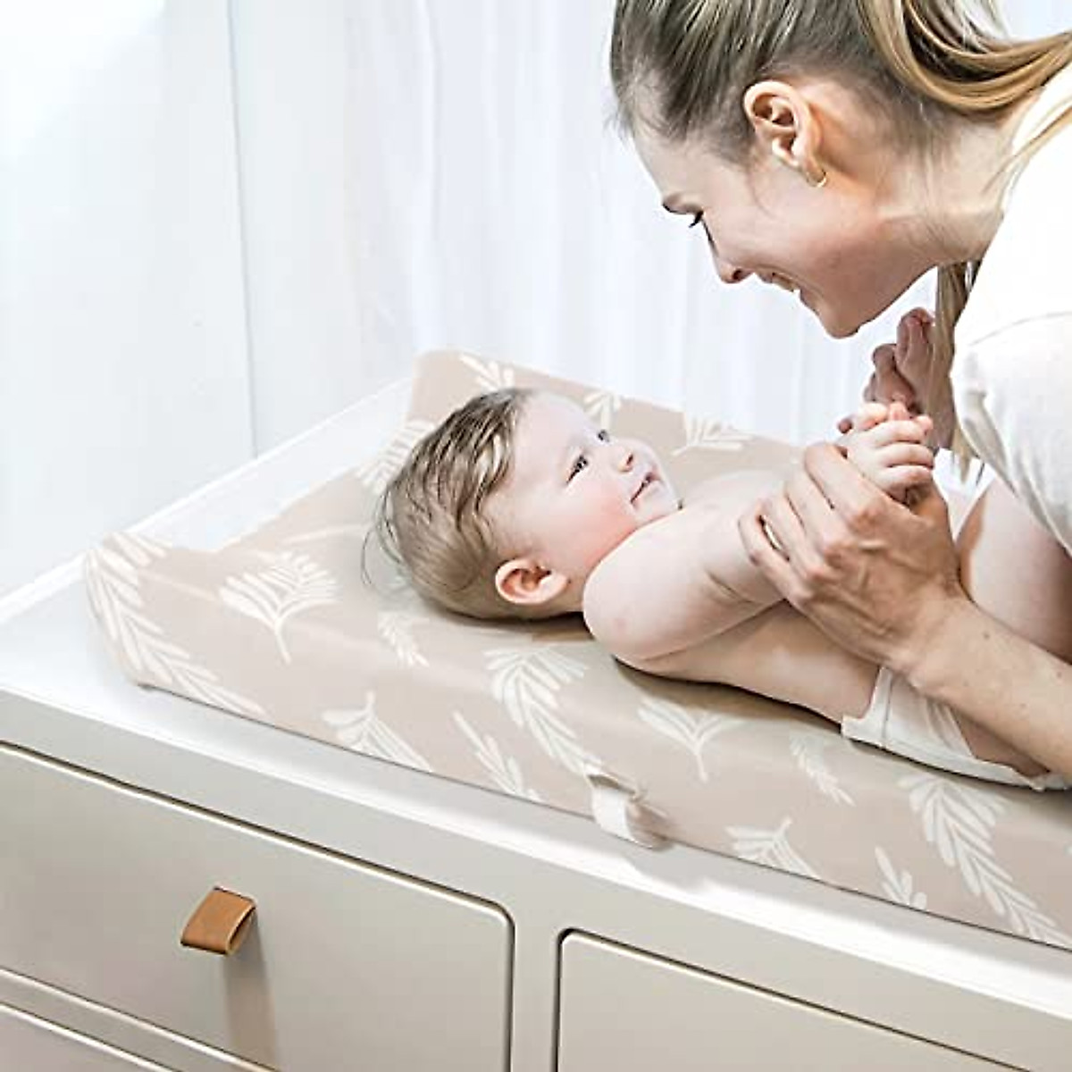 GRSSDER Stretch Ultra Soft Jersey Knit Changing Pad Cover Set 2 Pack, Change Table Pad Covers Fit 32"/34" x 16" Pads Safe and Snug, Stylish Pretty Flora for Baby, Beige