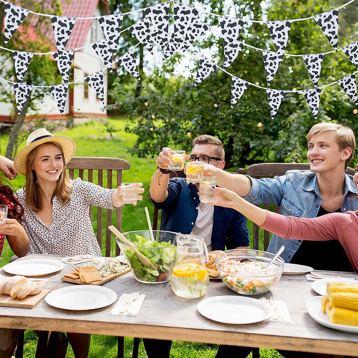 32.8 ft Cow Pennant Banners Cow Banner Cow Pattern Pennant Banner Farm Birthday Party Supplies Farm Style Banner for Western Cowboy Themed Western Party Decorations