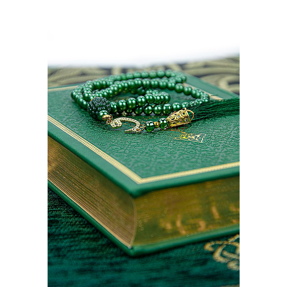 ihvan online Prayer Gift Set for Men & Women, Muslim Prayer Rug, Salah Mat, Beads Taasbih, Arabic Holy Quran, Islamic Gift Set for Ramadan & Eid, Green