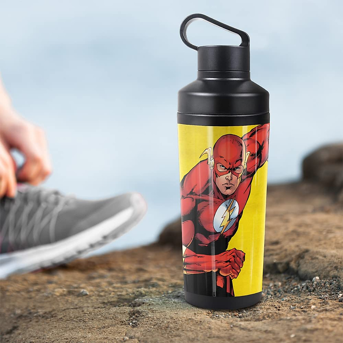 DC Flash OFFICIAL Character 18 oz Insulated Water Bottle, Leak Resistant, Vacuum Insulated Stainless Steel with 2-in-1 Loop Cap