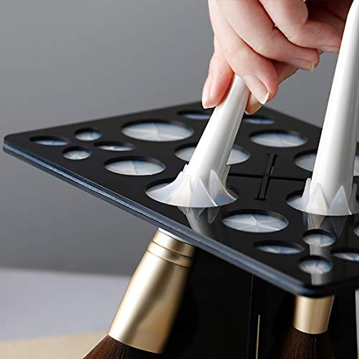 CHRUNONE 28 Hole Makeup Brush Drying Rack with Mat Keep Countertop Drying, Folding Makeup Brush Holder, Air Tree Tower Stand Organizer Comes with Mat