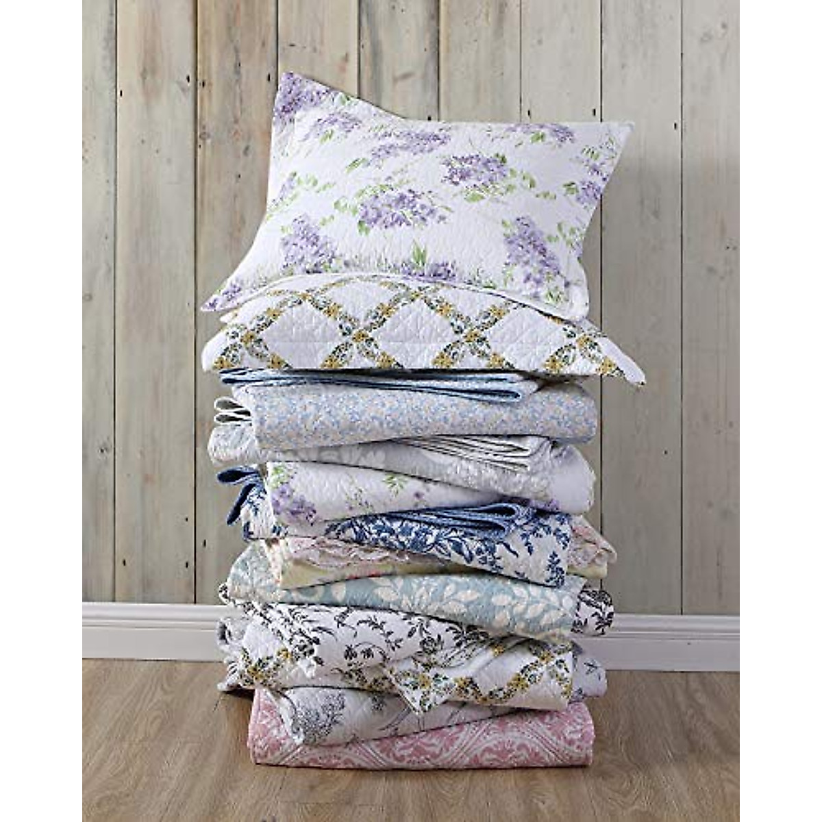 Laura Ashley Home - King Size Quilt Set, Cotton Reversible Bedding, Lightweight Home Decor for All Seasons (Amberley Blue, King)