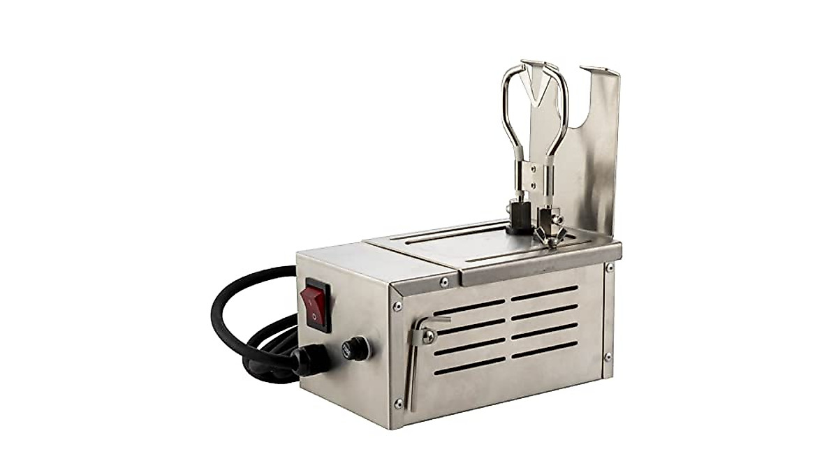 VET.PLUS Electric Tail Docker for Safe Piglet Care