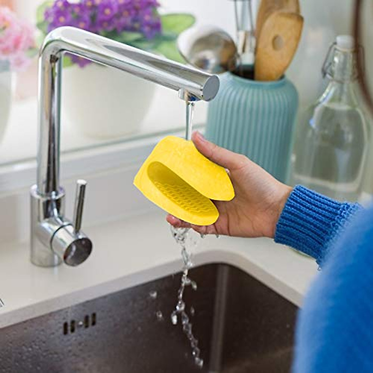 KUFUNG Silicone Cooking Pinch Grips Oven Mitts, Finger Protector Pot Holder for Kitchen,Cooking,Baking,BBQ - Heat Resistant Gloves (Yellow)