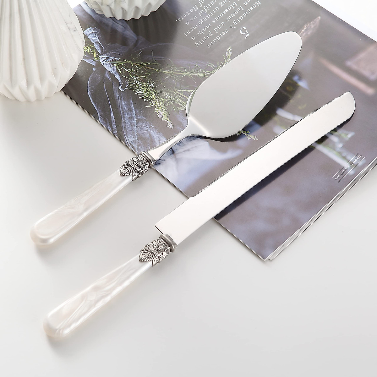 CATHYLIN 4-Piece Cheese Knives Set With Gift Box Stainless Steel Knife With Pearl Handle,Suitable For Parties And Festivalsfor Charcuterie Boards Accessories