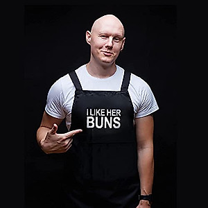Funny Couple Aprons (2 Pack) & Gift Bag - I Like her Buns, I Like His Meat, Kitchen Couple Apron for Girlfriend, Boyfriend, Best Friend - Birthday, Engagement, Anniversary, Wedding Gift Idea - Forkit