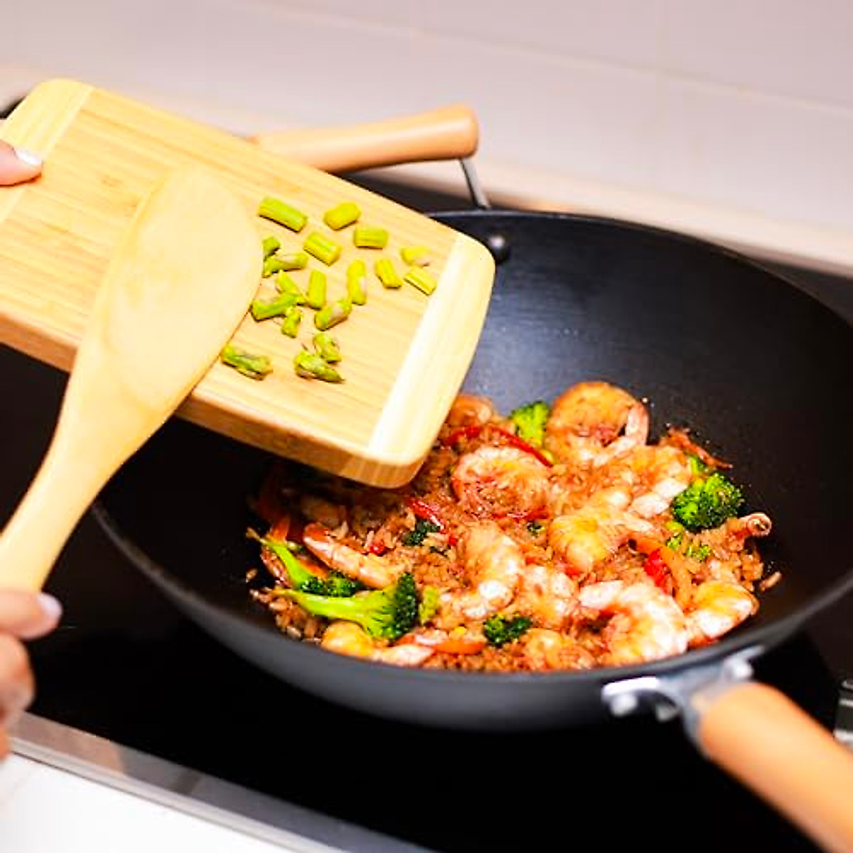 JOYCE CHEN Professional Series 14-Inch Cast Iron Wok with Maple Handle