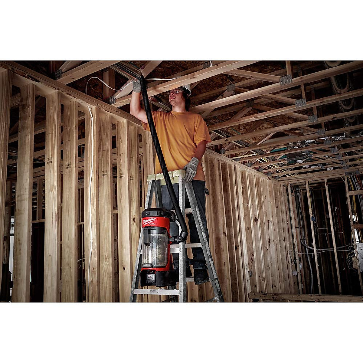 Milwaukee M18 Fuel 3-in-1 Lightweight Backpack, Red Black