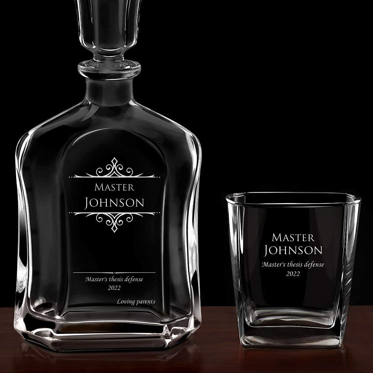 Maverton Whiskey carafe + 6 glasses with engraving - 23 fl oz. classical spirits decanter for her - 10 fl oz glasses for women - Whisky set - For Birthday - Personalized glassware - Master