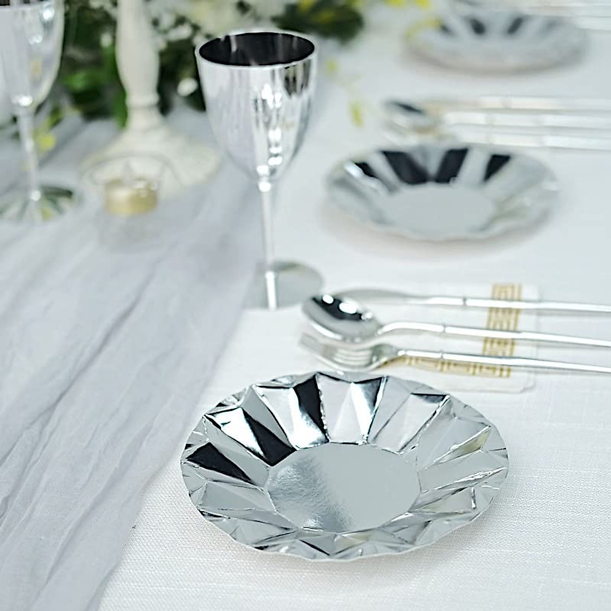 Balsa Circle 25 Silver Geometric Round 7 in Metallic Disposable Dinner Salad Paper Plates Party Events Home Tableware Decorations Supplies