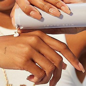 Fenty Skin Hydra Vizor Refillable Invisible Face Moisturizer SPF 30 with Niacinamide 1.7 oz/ 50 mL