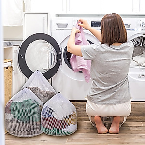 3 Pcs Mesh Laundry Bags Large Washable Laundry Bags Mesh Wash Bags with Drawstring Closure Mesh Washing Bags for Delicates Clothes Bed Linen Toys College Dorm Apartment, 3 Size