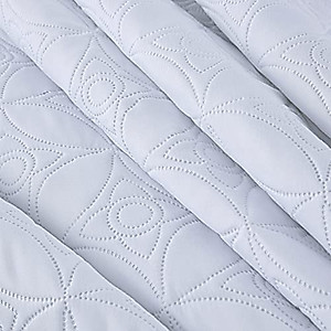 Chezmoi Collection Florenz 3-Piece King Size Quilt Set White - Soft Summer Lightweight Oversized King Bedspread 118 x 106, Medallion Pattern Coverlet for All Season