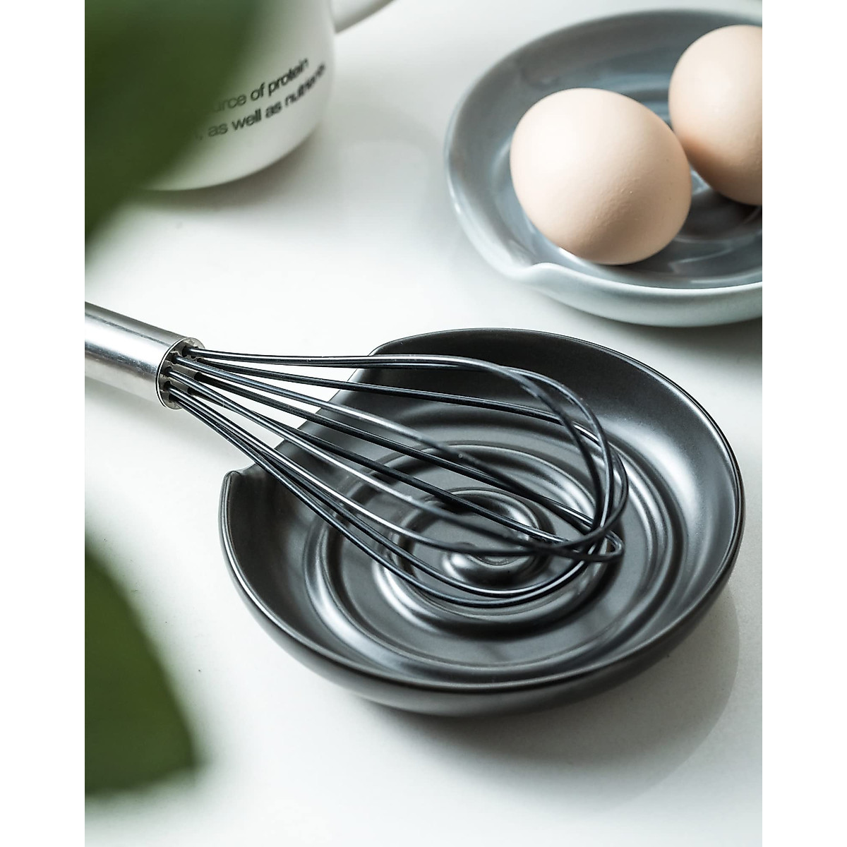 LYEOBOH Spoon Rest Ceramic Spoon Holder, Kitchen Spoon Rest for Stove Top, Cute Spatula Holder Spiral Ladles Rest for Coffee Spoon, Tongs, Christmas Thanksgiving Mother's Day Gifts, Matte Black