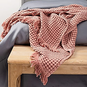 Amélie Home 100% Cotton Waffle Knit Throw Blanket, Soft Lightweight Blanket with Tassels, Decorative Breathable Textured Throw Blankets for Couch Bed Sofa, 50x60, Coral