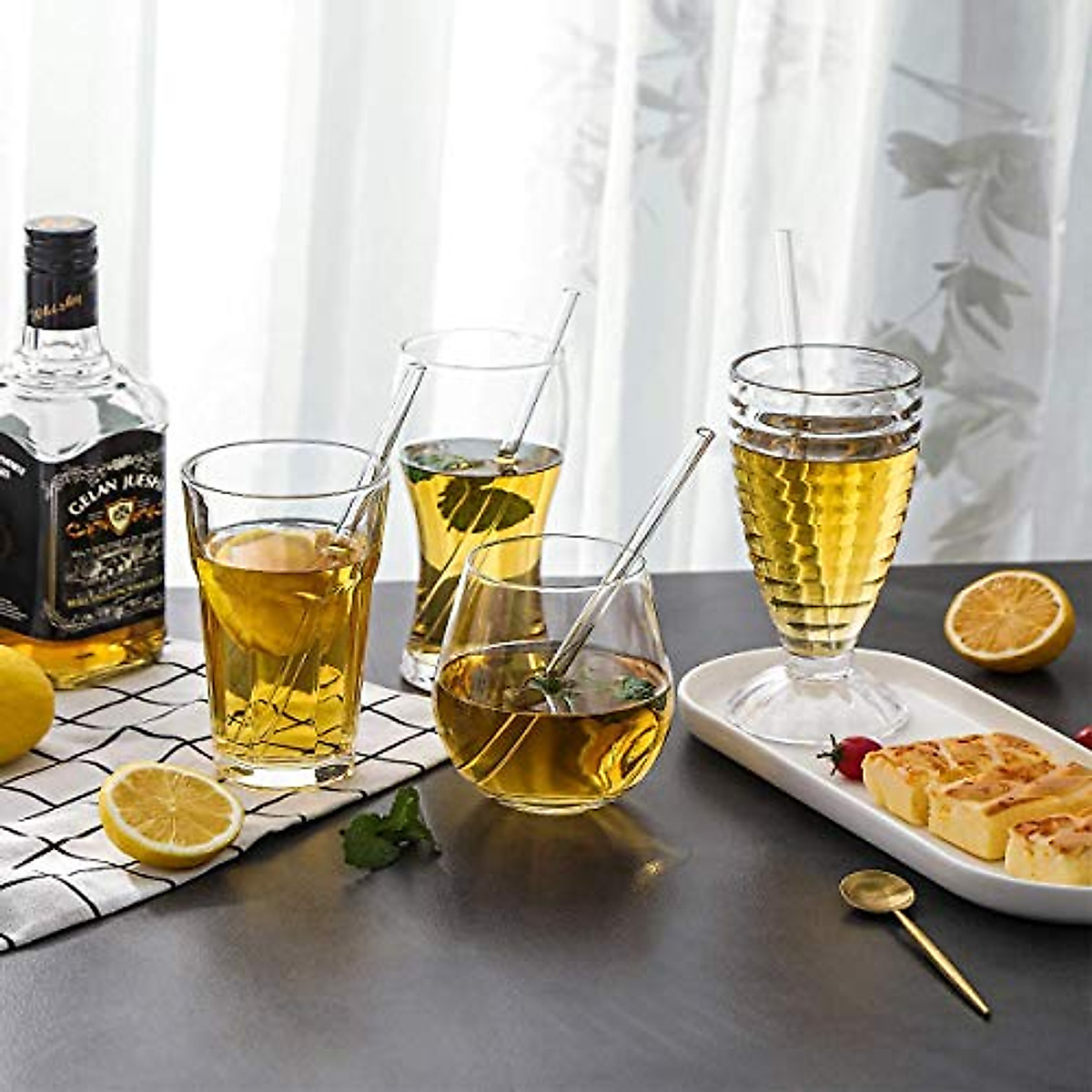 Reusable Glass Straws 8 in 1 set 8.5" Borosilicate Glass Straws Eco Friendly Drinking Straw for Smoothies Cocktails Bar Accessories Straws with Brushes Inside