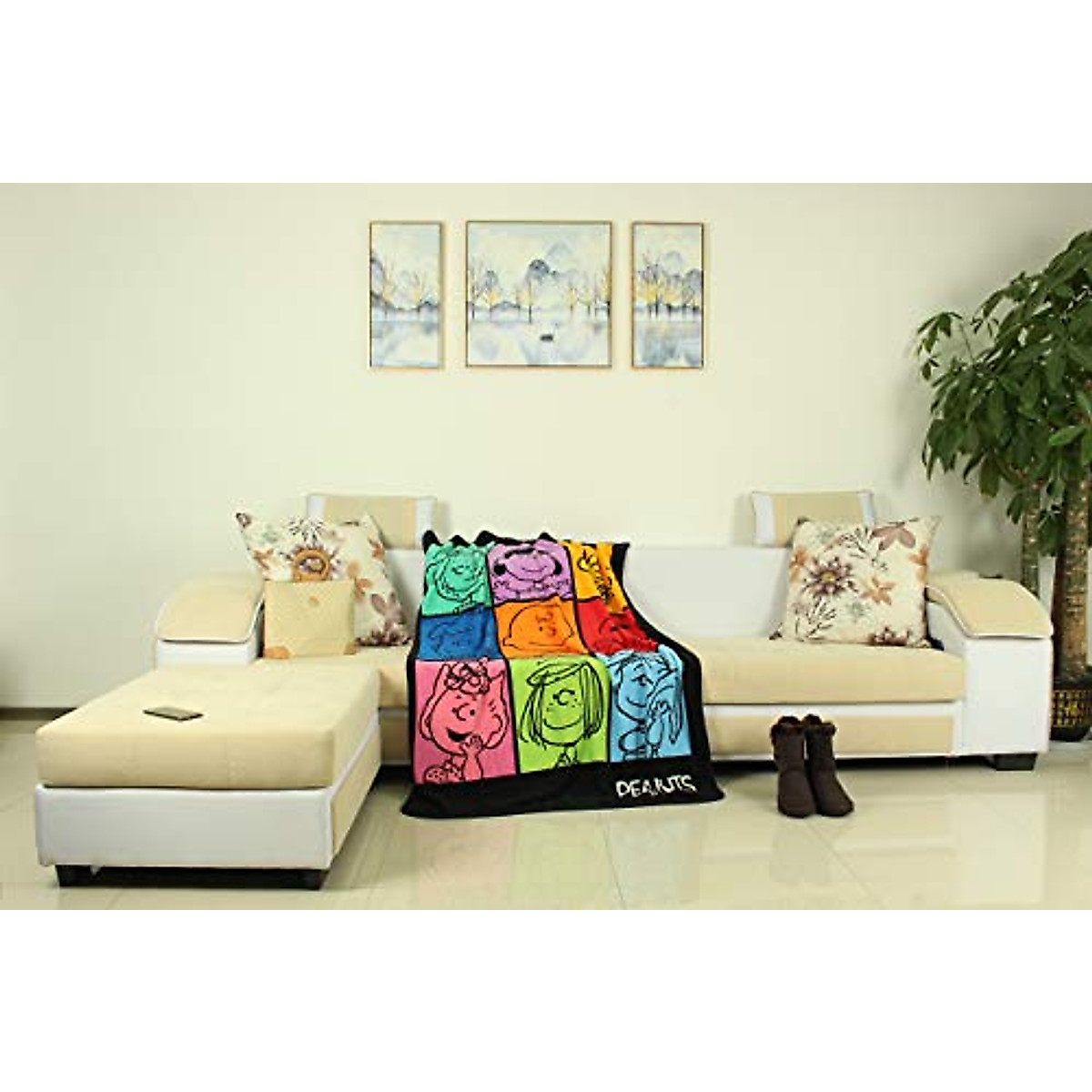 Silver Buffalo Peanuts Multicolor Character Grid 45 x 60 Inch Fleece Throw Blanket