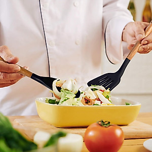 IOCBYHZ Silicone Cooking Utensils Set of 5, Heat Resistant Silicone Kitchen Utensils Set w Wooden Handle, BPA Free Silicone Spatula Spoon Turner Set Kitchen Gadgets Utensils Set for Nonstick Cookware