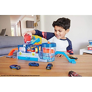 Hot Wheels FTB66 City Mega Car Wash Connectable Play Set with Diecast & Mini Toy Car