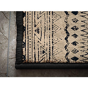 DEERLUX Boho Living Room Area Rug with Nonslip Backing, Bohemian Tribal Print Pattern, 2.5 x 6.5 Ft Runner