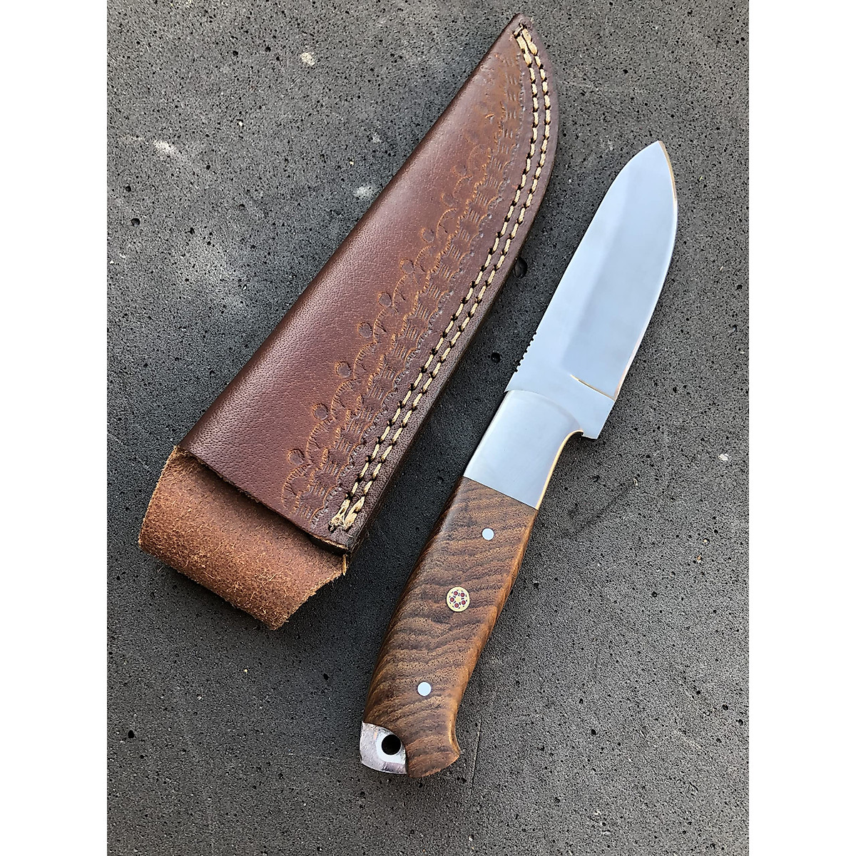 Custom Handmade Hunting Camping knife with Leather Sheath Rose wood Handle Razor Sharp beautiful Design Full Tang J2 Steel