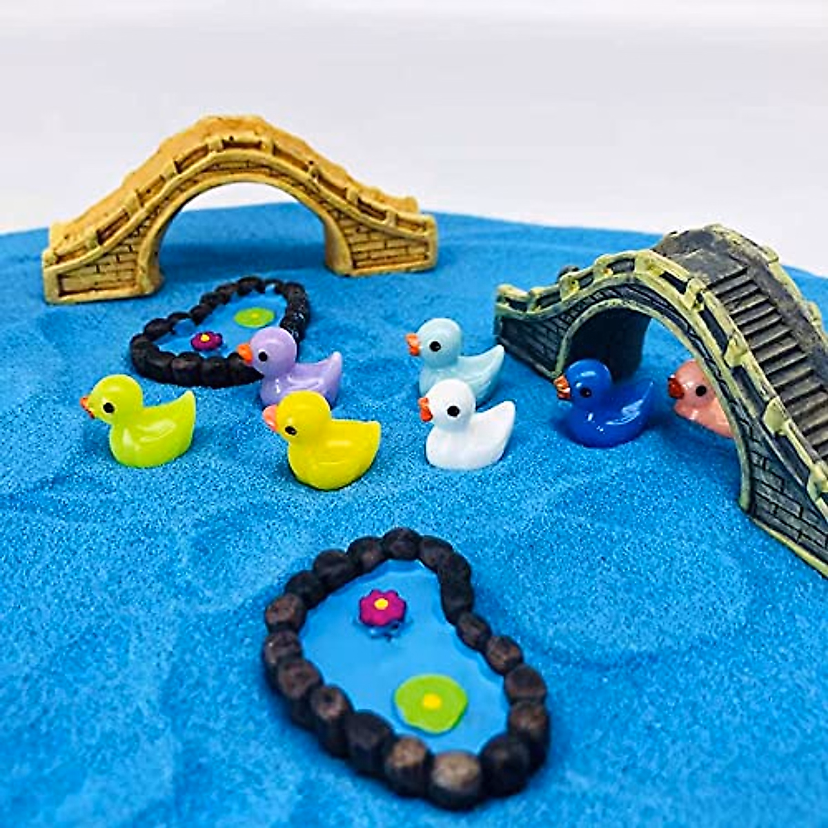 Neec 110 Pcs Mini Resin Duck，Miniature Figures Fairy Garden Ducks Tiny Ducks for Home Prank Game Dollhouse Ornament Handmade School Project Accessories