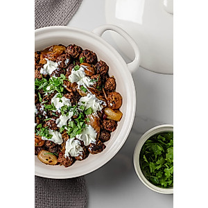 FUN ELEMENTS Casserole Dish, 2 Quart Lace Emboss Dish with Lid, Oven to Table Ceramic Round Serving Handles for Dinner and Party, Thanksgiving Christmas Gifts(Bright White)