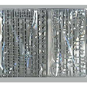 FMOCHANGMDP Fighter 3D Puzzles Plastic Model Kits, 1/48 Scale US F4U-5N Corsair Fighter Model, Adult Toys and Gift, 8.5 x 10.3Inchs