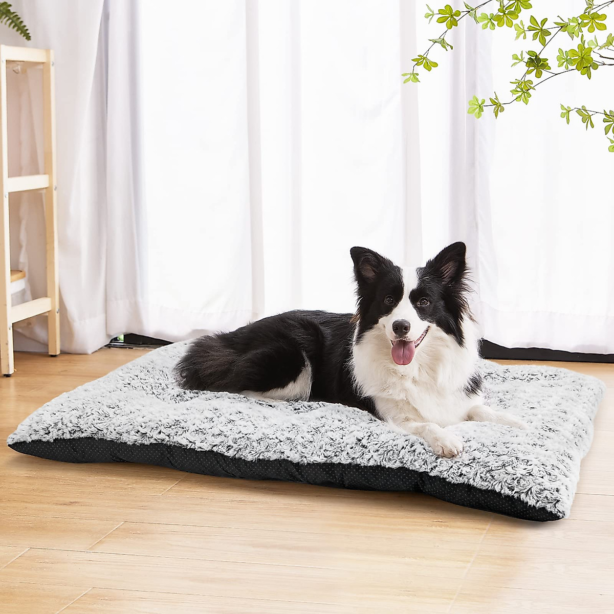 Dog Bed Kennel Pad Washable Anti-Slip Crate Mat for Small Dogs and Cats (24-inch)