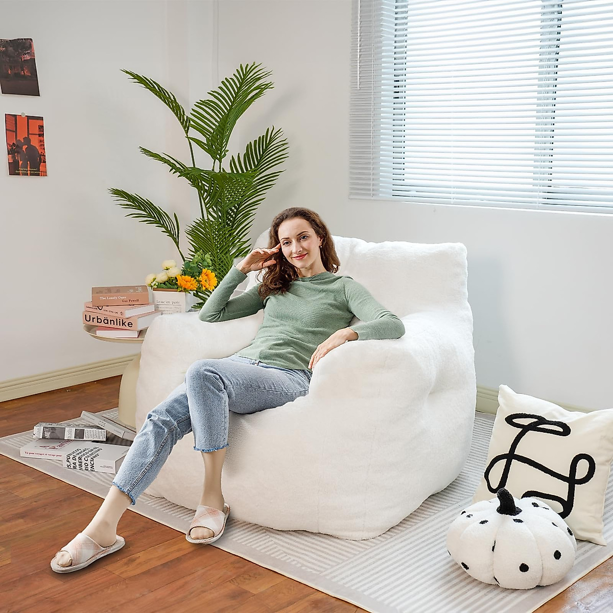 Recaceik Giant Beanbag Chair, Huge Fluffy Faux Fur Bean Bag Lazy Sofa with Filler, Ultra Soft Bean Bag Chair for Adults, Comfy Cozy Beanbag Chair with Memory Foam for Living Room, Dorm(White)