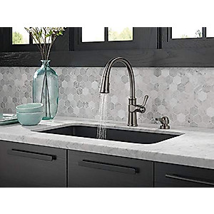 Delta Faucet Spargo Black Stainless Kitchen Faucet, Kitchen Faucets with Pull Down Sprayer, Kitchen Sink Faucet, Faucet for Kitchen Sink, Soap Dispenser, Black Stainless 19964Z-KSSD-DST