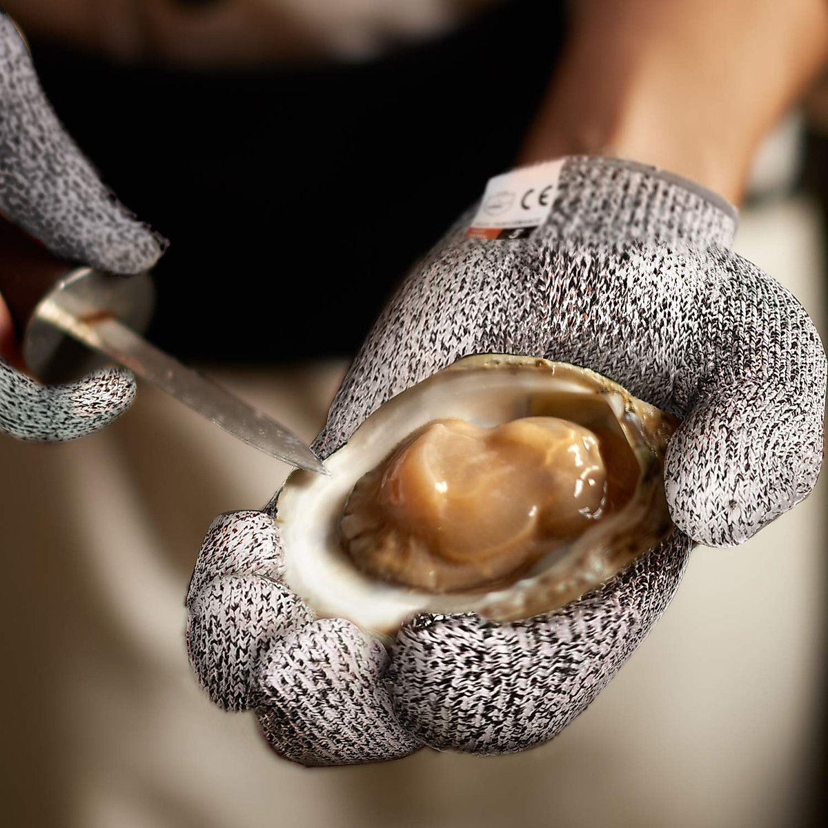 THOMEN 4 PCS (M+L) Cut Resistant Gloves Level 5 Protection for Kitchen, Upgrade Safety Anti Cutting Gloves for Meat Cutting, Wood Carving, Mandolin Slicing and More