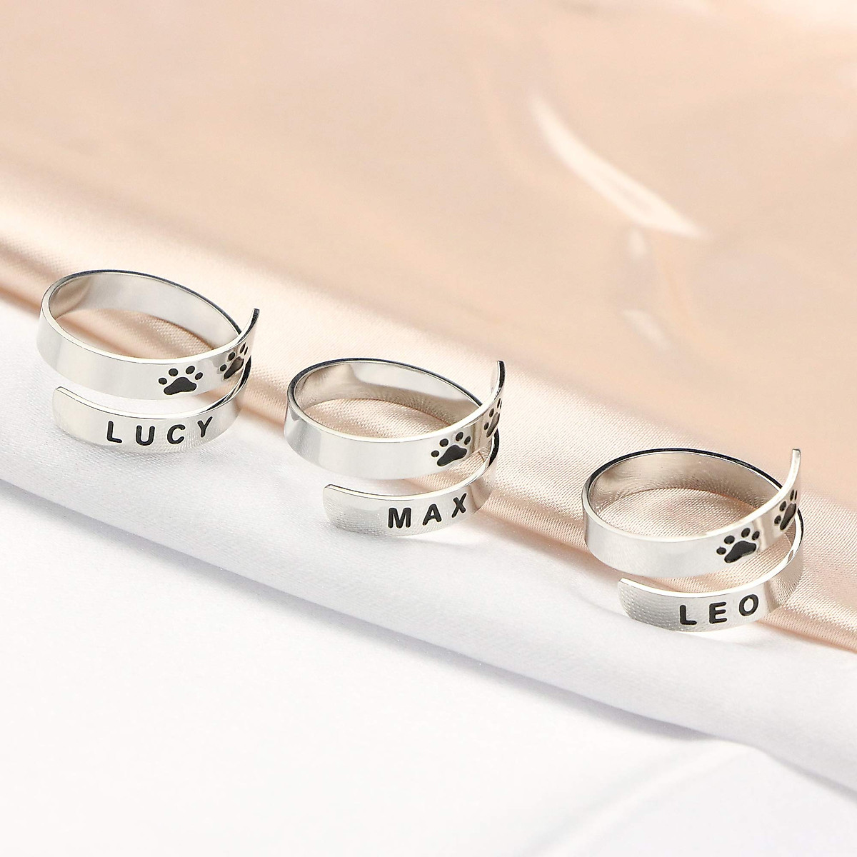 Yiyang Memorial Gifts Customized Pet Name Rings for Her Puppy Funny Dainty jewelry with Paw Print Pet Name Bella for Women Men Dog Cat Lover
