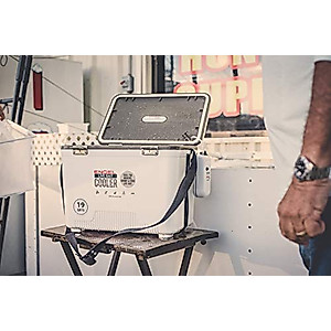 Engel 30qt Live Bait Cooler Box with 2nd Gen 2-Speed Portable Aerator Pump and 4 x Fishing Rod Holder Attachments. Fishing Bait Station and Minnow Bucket in LBC30-RH in White