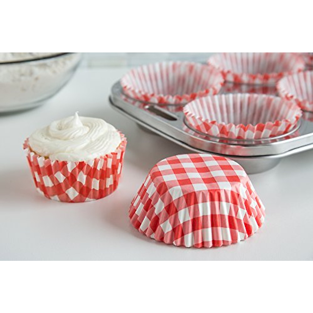 Fox Run Gingham Disposable Bake Cups, 3.25 x 3.25 x 1.25 inches, Red