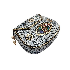 Trend Overseas Ethnic Indian Handmade Sea Shell Stone Chip Bag