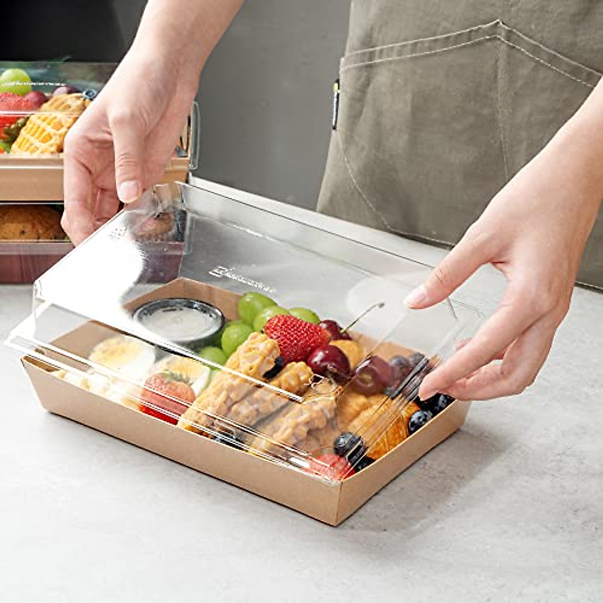 Restaurantware Matsuri Vision Clear Plastic Lid - Fits Large Sushi Tray - 100 count box
