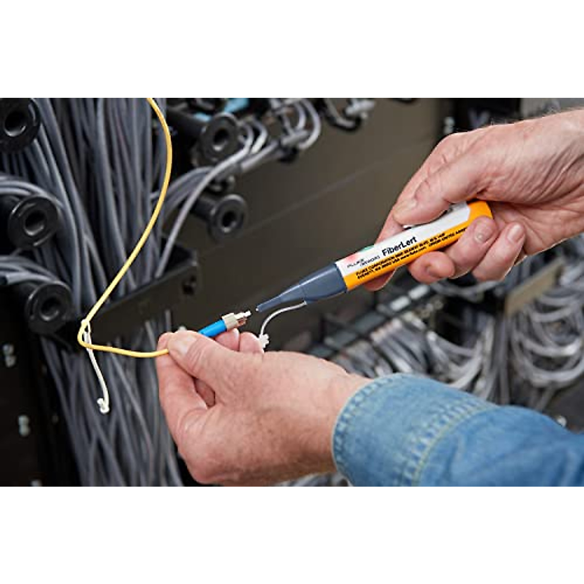 Fluke Networks FIBERLERT-125 Fiber Optic Cable Tester and Detector