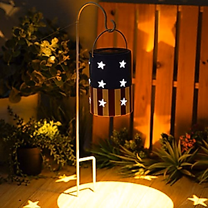 Patriotic Lantern Hanging Solar Lantern American Patriotic Independence Day Garden Lantern Outdoor Lantern Decorative Waterproof LED Solar Patriotic Flag Lights Garden Stakes Tabletop Lamp