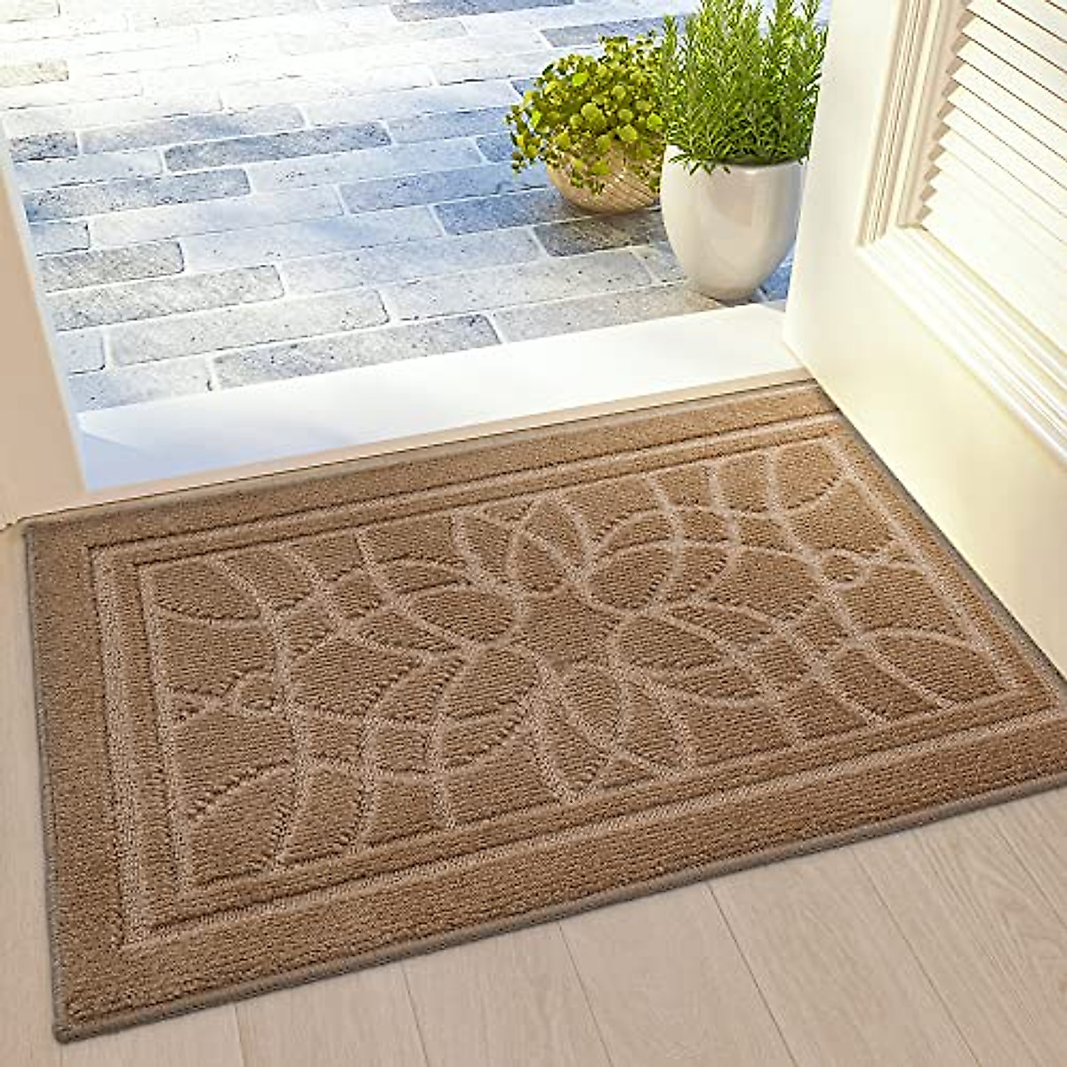DEXI Front Door Mat for Home Entrance, 20"x32" Non-Slip Absorbent Floor Mats Low-Profile Washable Doormat for Entryway, Garage, Patio, Beige