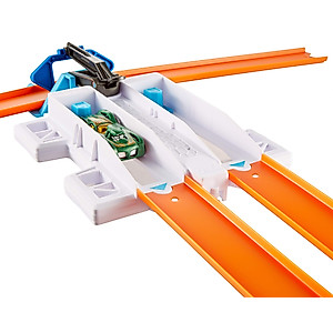 Hot Wheels Track Builder 2-Lane Launcher Playset