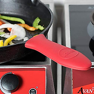 Lodge Red Silicone Hot Handle Holder